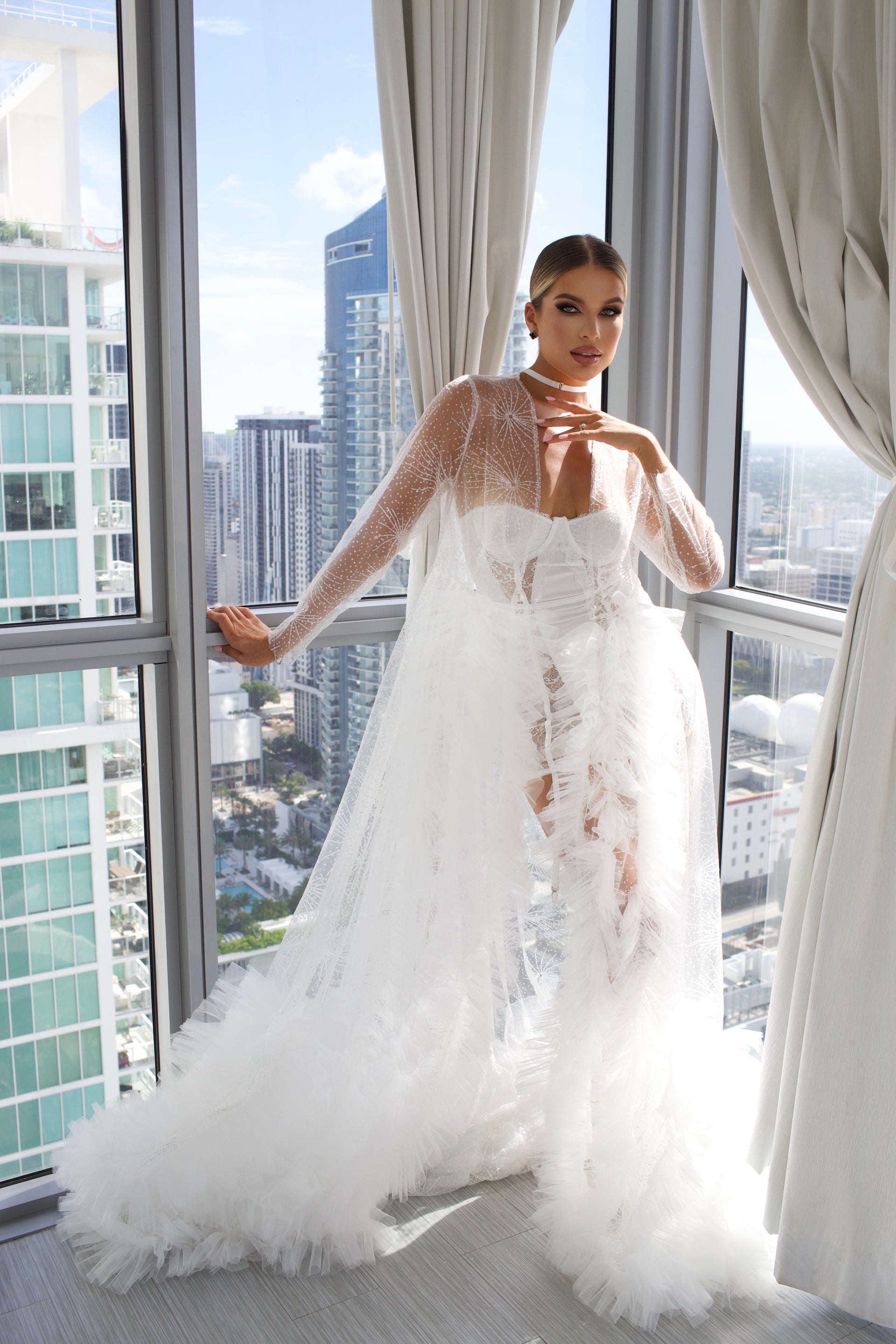 VIVIANA Shiny Bridal Robe – Elegant Wedding Day Attire with – Inna Elsie